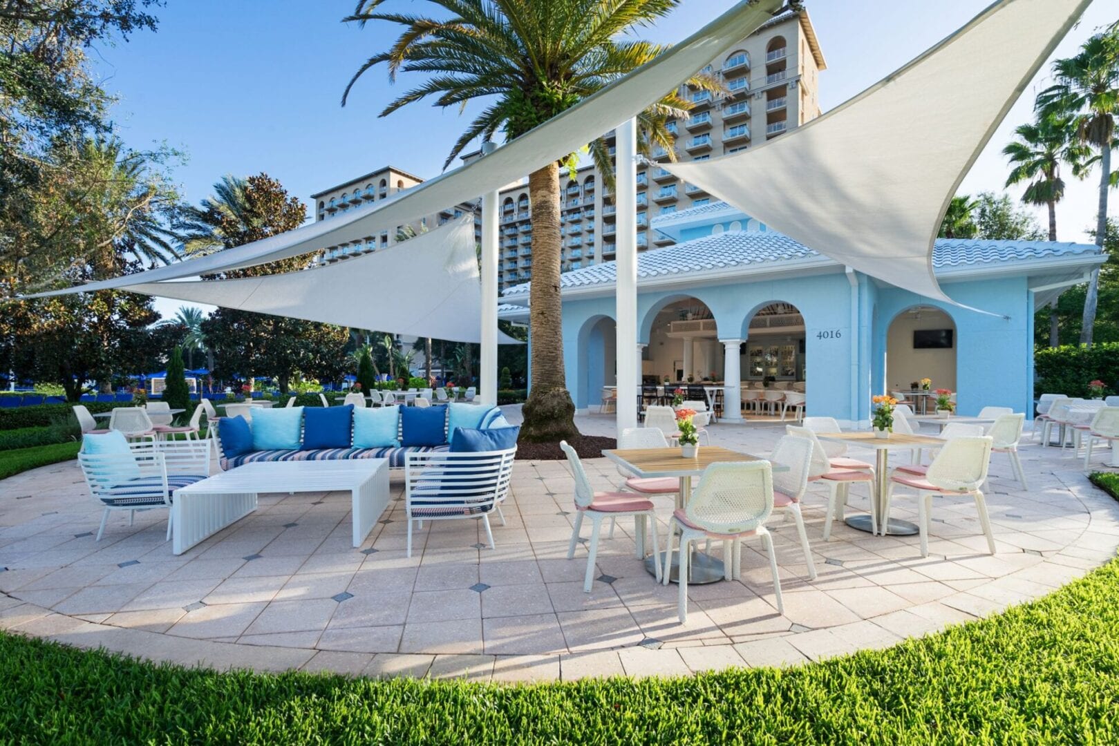 BLEU BAR - GRANDE LAKES ORLANDO - Cortes Construction